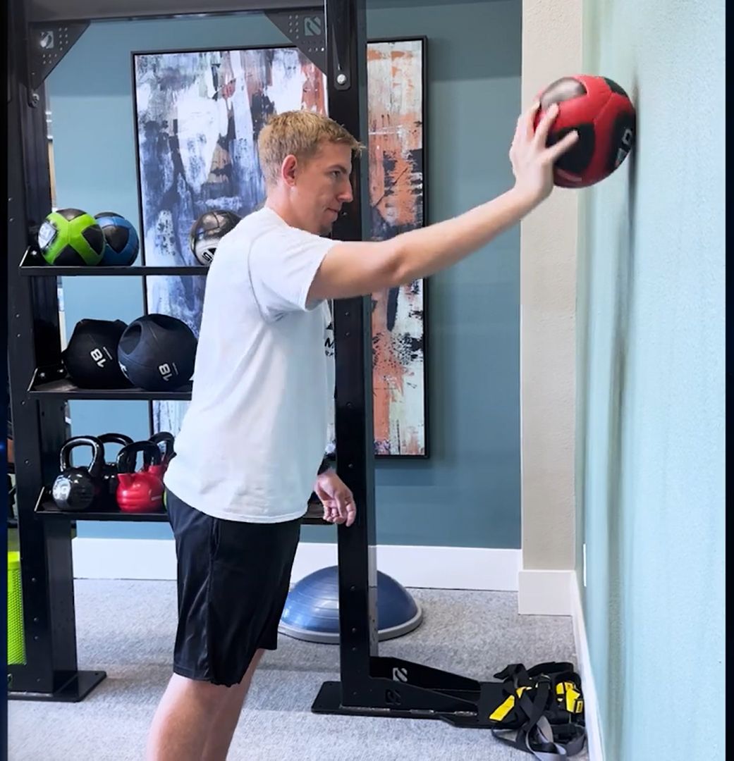 4 Simple Exercises to Fix Shoulder Popping and Clicking Fast | Comeback ...