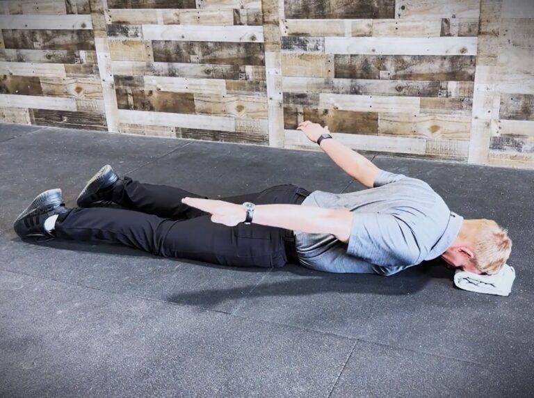 How to Fix Bench Press Shoulder Pain With 3 Simple Exercises | Comeback ...